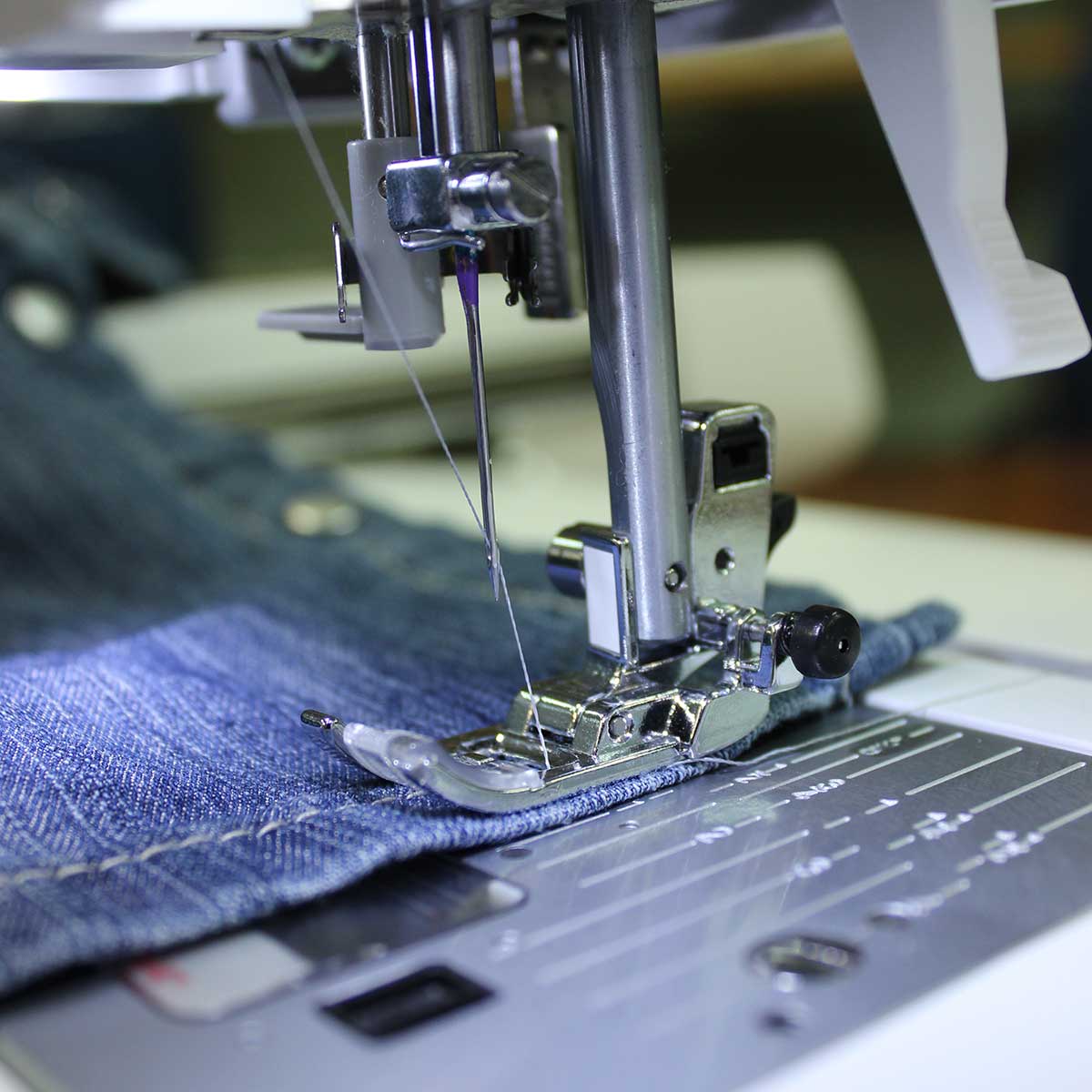 Singer Jeans / Denim Needles | Singer Sewing Machine Needles – SMC